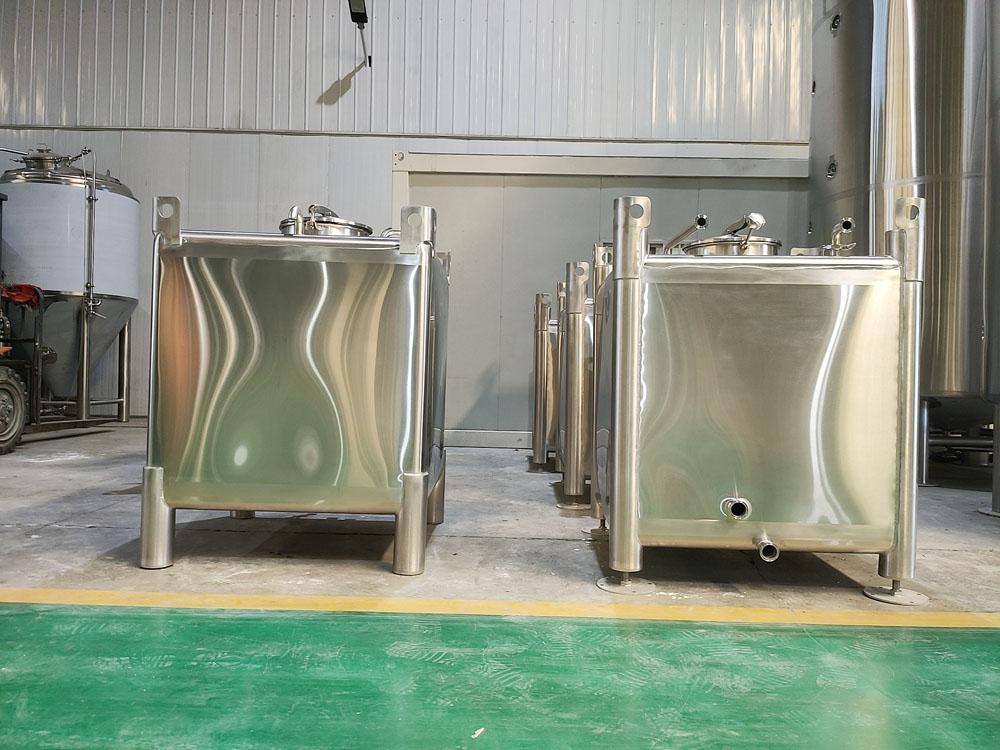 Spirits storage tanks cubic shaped in distilleries | TianTai® 2-150HL ...