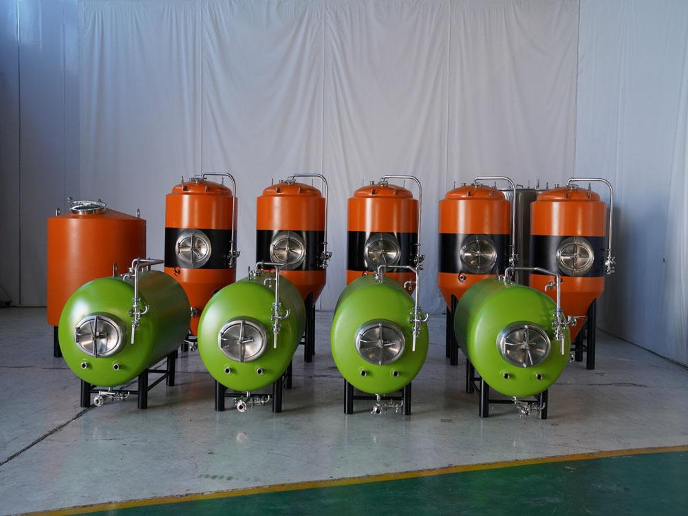 500L Horizontal Brite Tank | TianTai® 2-150HL brewery equipment for sale