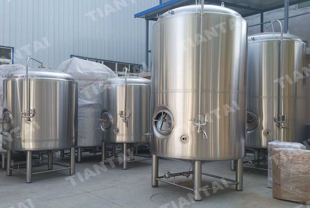 120HL Double wall bright beer tank | TianTai® 2-150HL brewery equipment ...